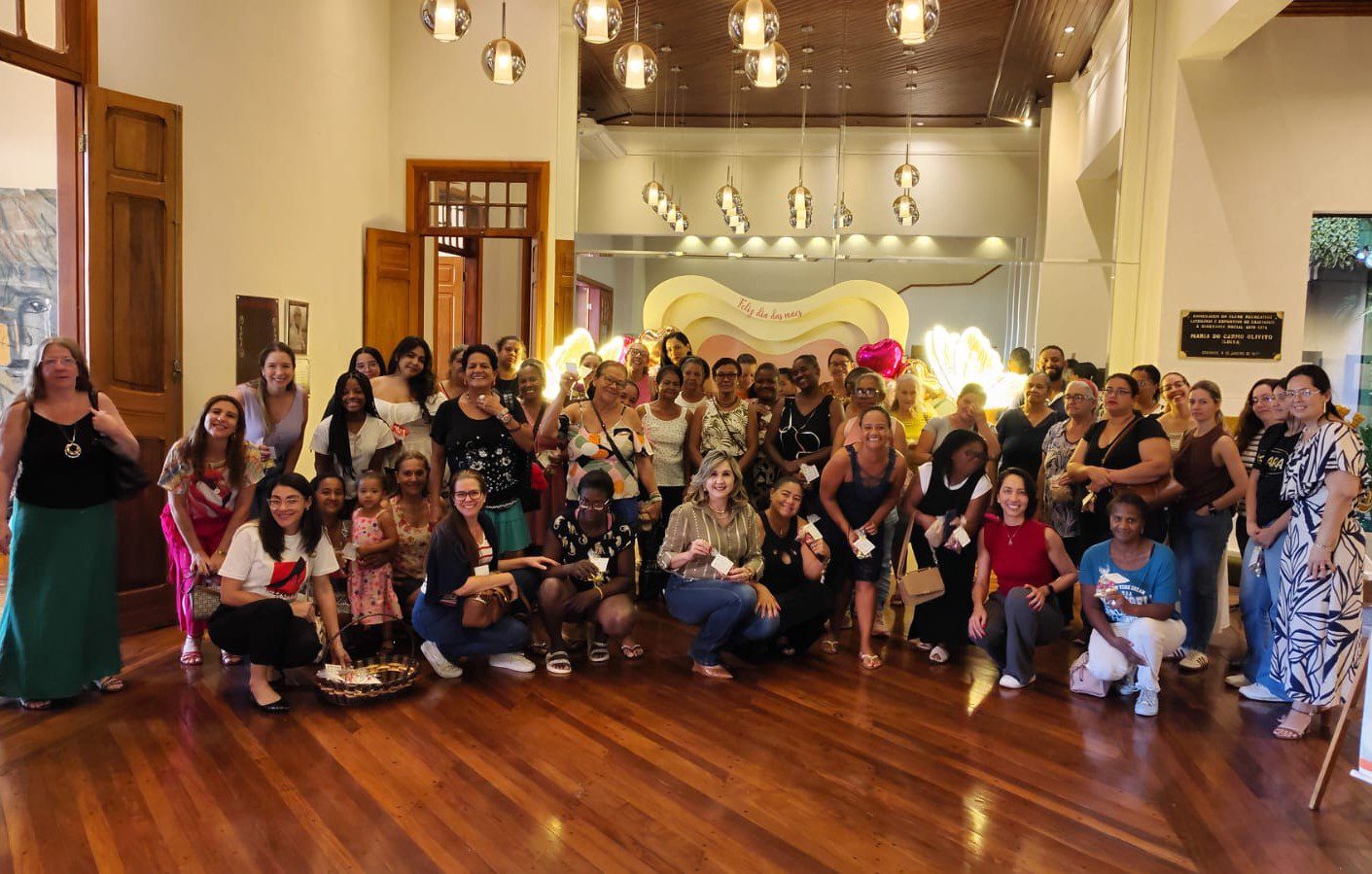 Integrantes do CRAS, CREAS e CRI participam de especial do Dia das Mães ...